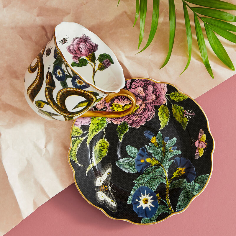 Spode "Creatures of Curiosity" Teapot with Set of 4 Assorted Teacups ...