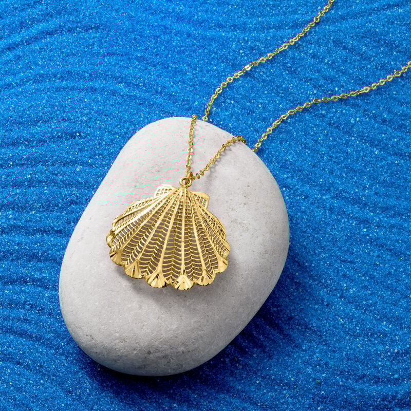 Italian 14kt Yellow Gold Scallop Seashell Necklace