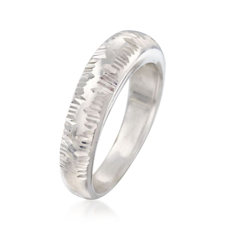 Italian Sterling Silver Diamond-Cut Ring. Size 9