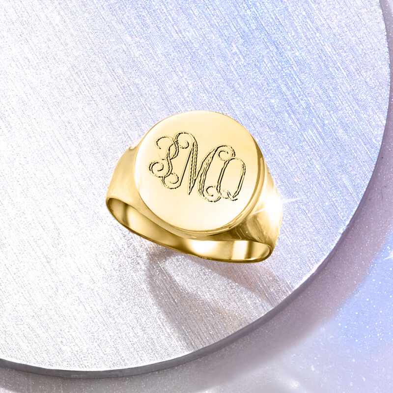 Monogram - Italian 14kt Yellow Gold Circle Signet Ring. Size 9